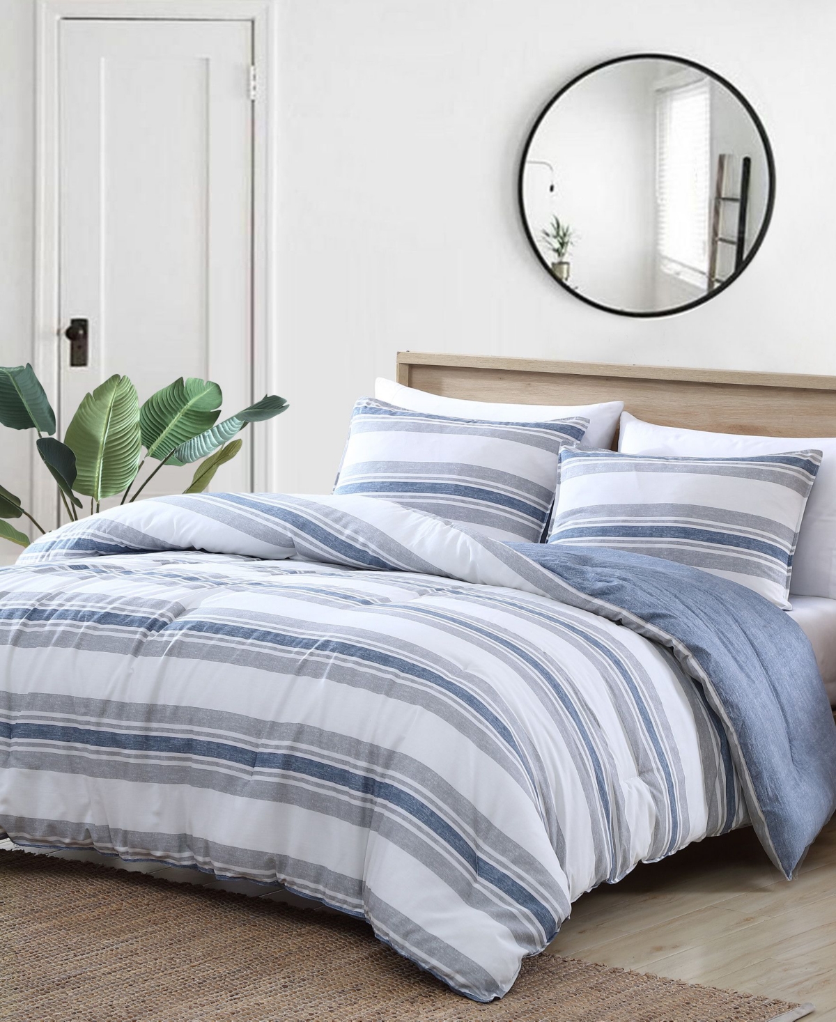 Click here for Nautica Bay Shore Reversible 3-Pc. Comforter Set... prices