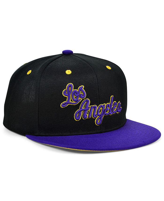 Mitchell & Ness Men's Los Angeles Lakers Hardwood Classic Reload ...