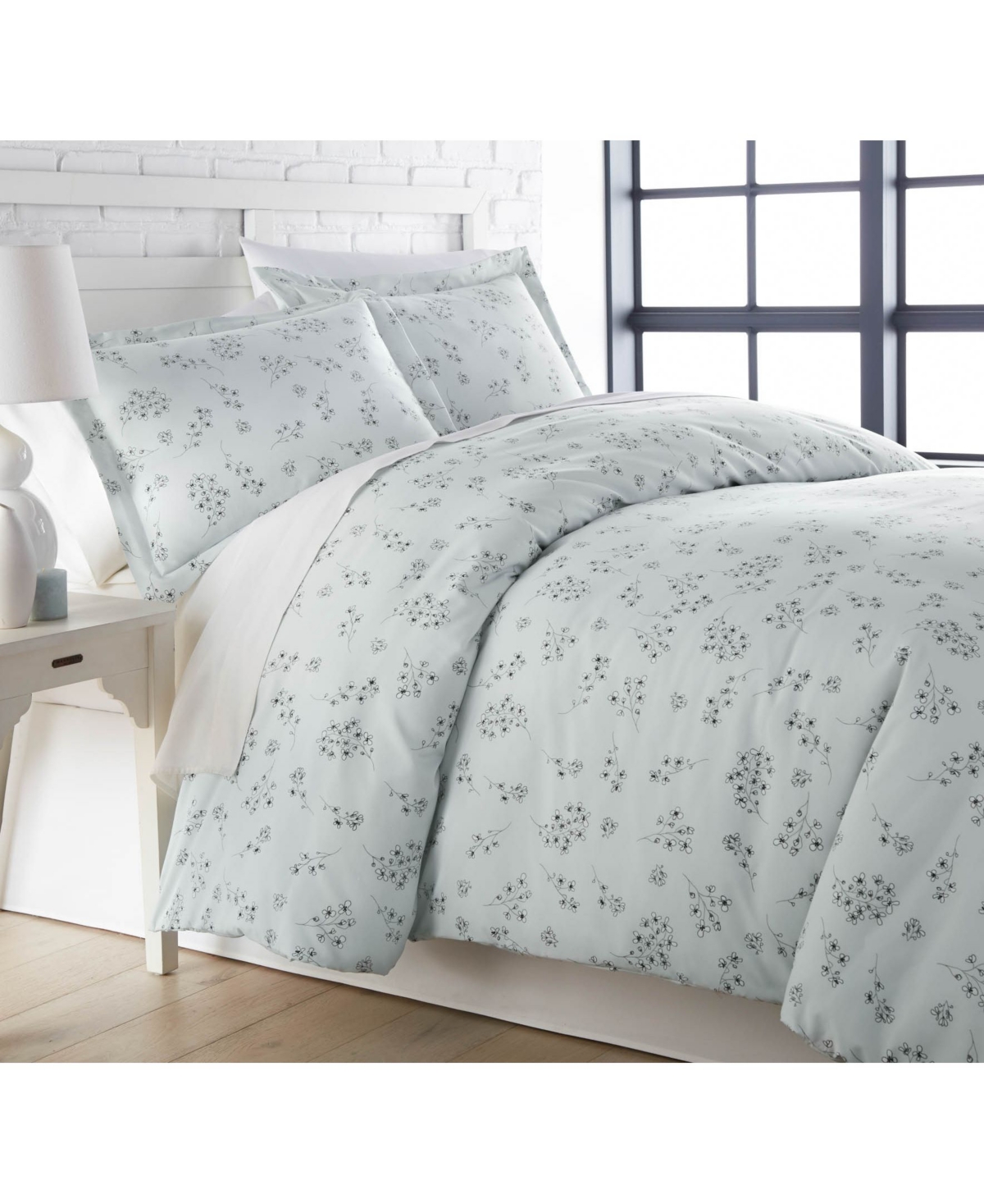 Click here for Southshore Fine Linens Sweet Florals Ultra Soft 3-... prices