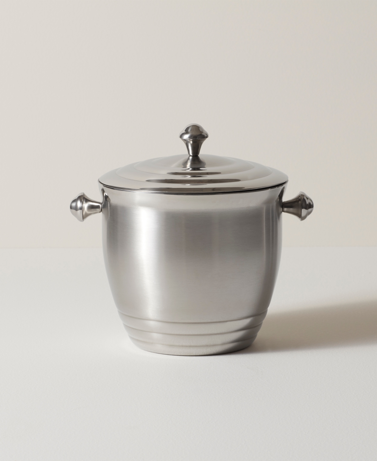Click here for Lenox Tuscany Classics Ice Bucket prices