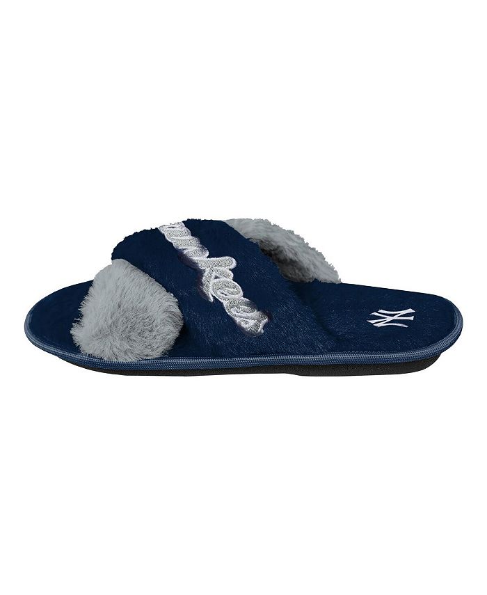 FOCO Women's Navy New York Yankees Two-Tone Crossover Faux Fur Slide ...