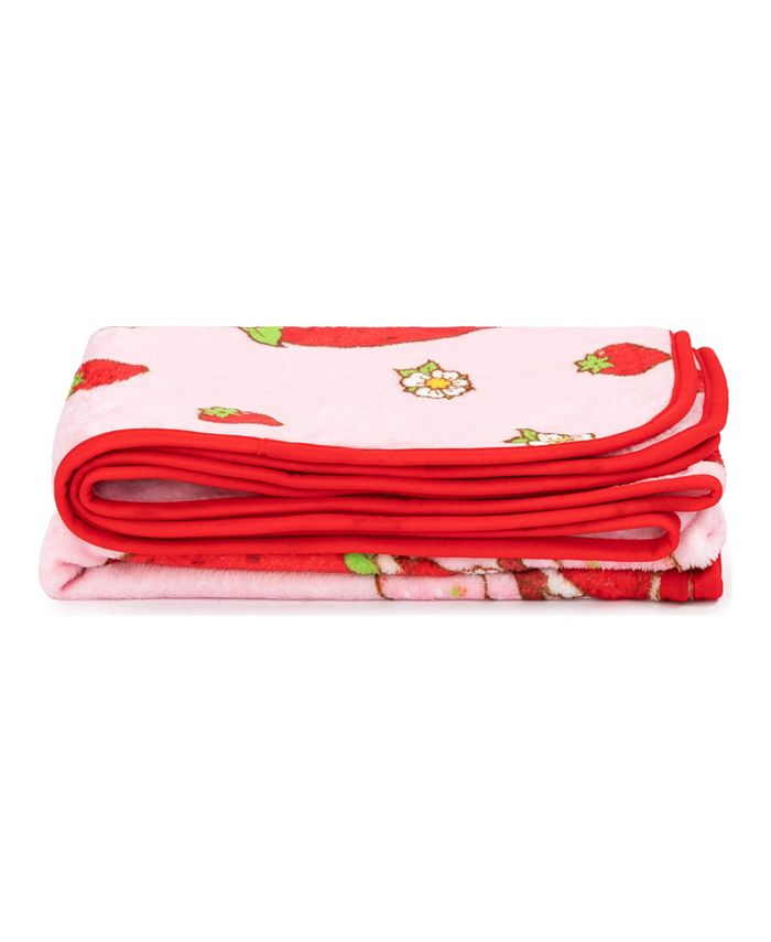 Jay Franco Strawberry Shortcake Strawberries Galore Travel 2 Piece ...