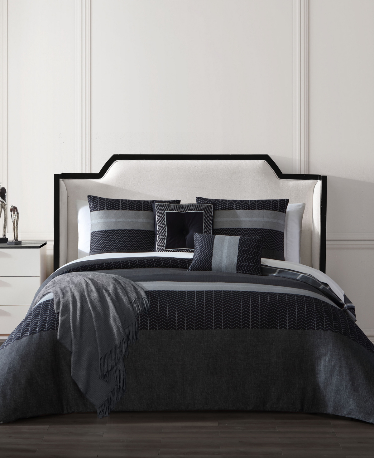 Click here for Bebejan Kyle Black Bedding 200 Thread Count 100 Co... prices