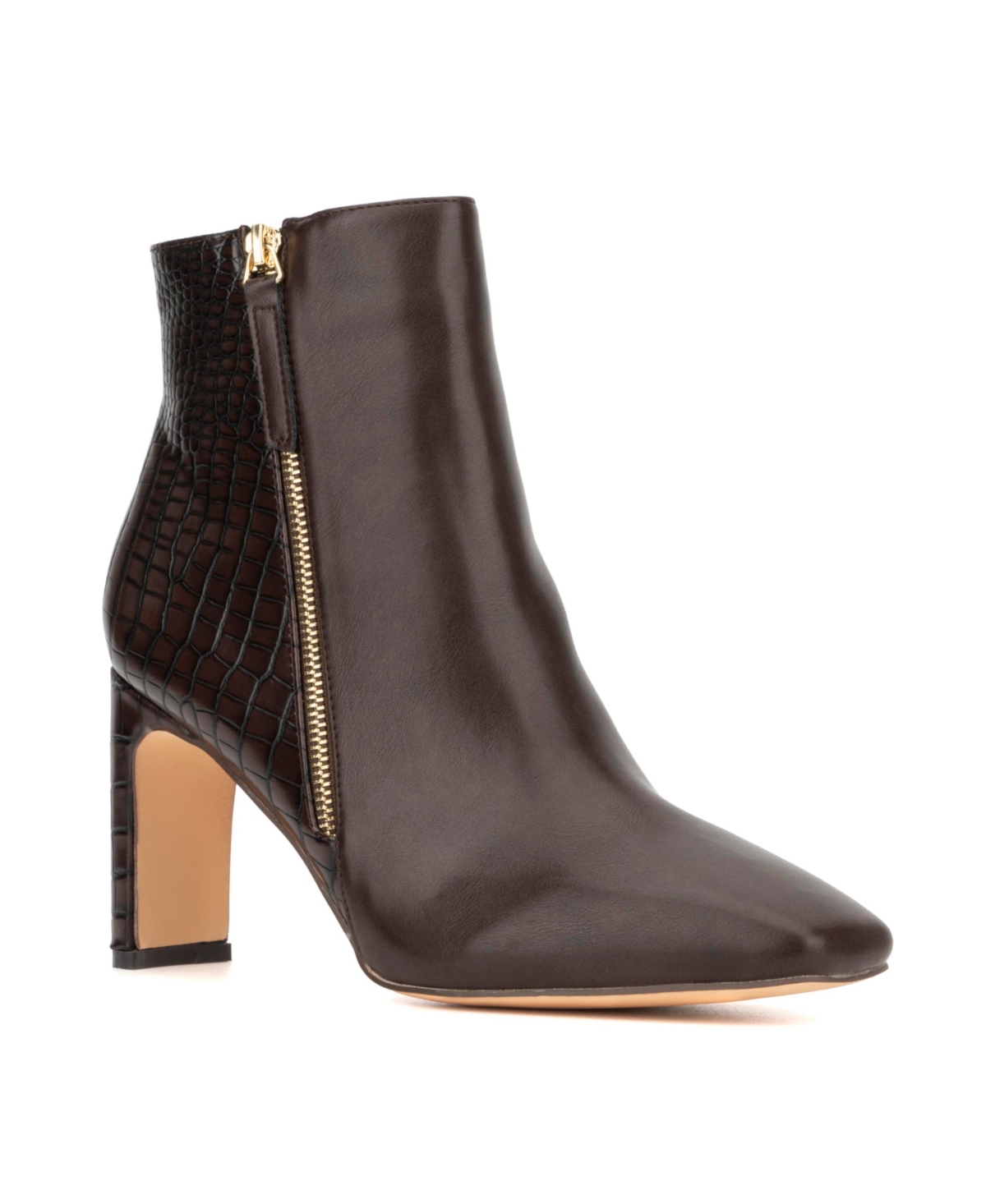 Click here for Womens Una Bootie - Chocolate prices