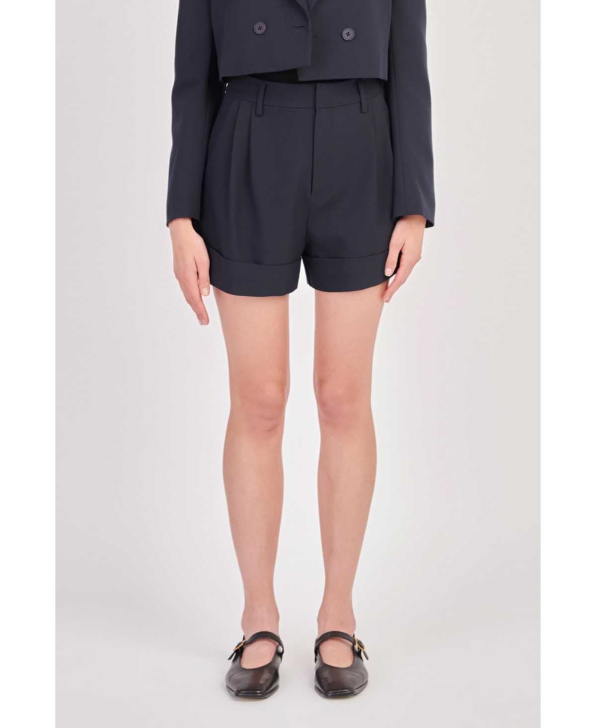 Click here for Womens High-waisted Cuffed Shorts - Navy prices