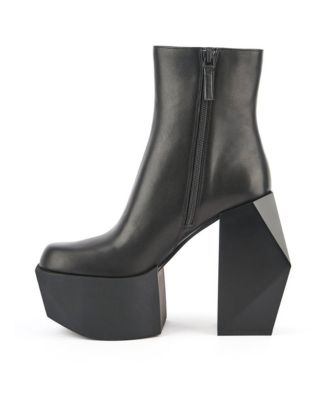 Women's Stage Boots