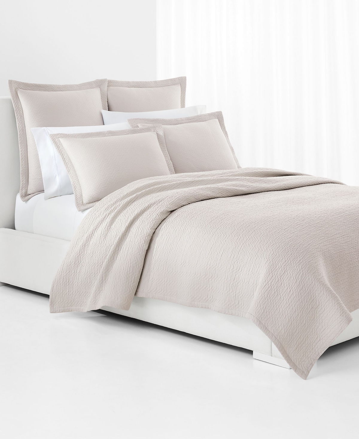 Click here for Lauren Ralph Lauren Kaia Matelasse Coverlet  Full/... prices