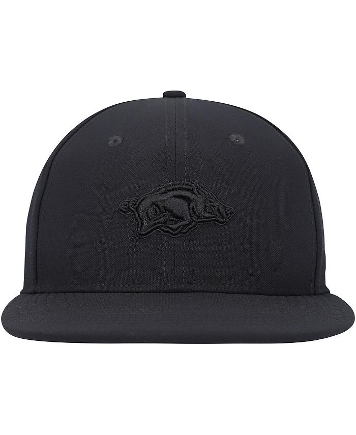 Nike Men's Black Arkansas Razorbacks Triple Black Performance Fitted ...