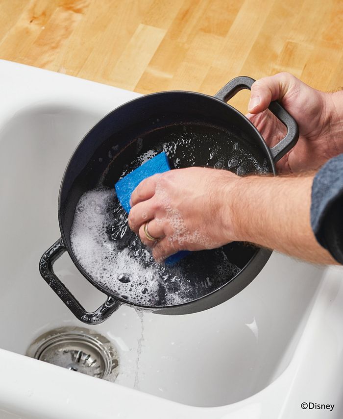Farberware Disney Monochrome 3 Quart Cast Iron Shallow Casserole - Macy's