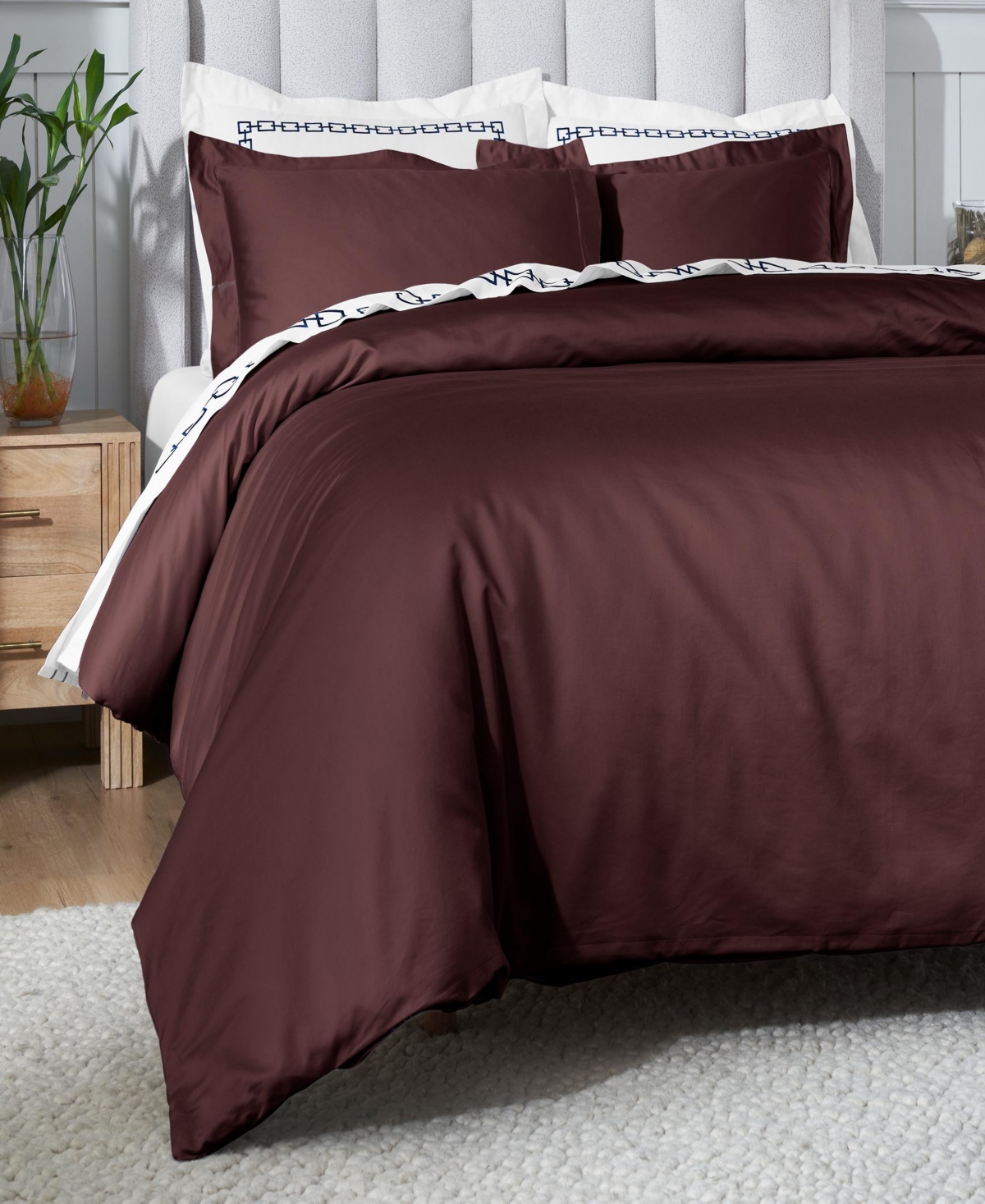 Click here for Superior 650-tc Egyptian Cotton Solid Luxury Duvet... prices