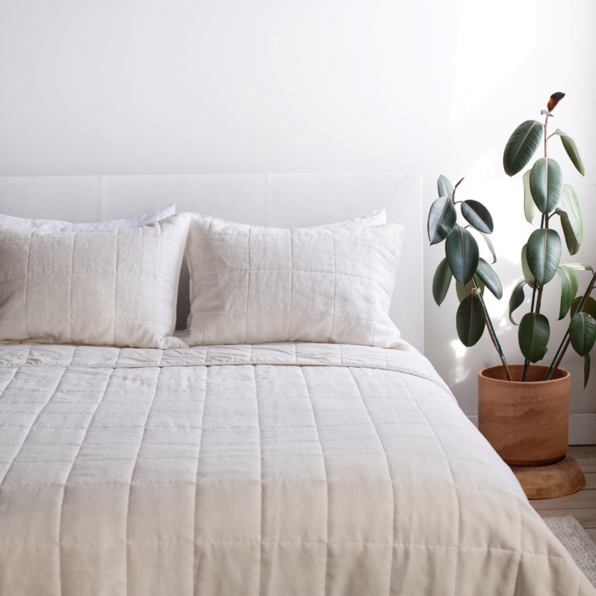 Click here for French Linen 3pc Quilt & Sham Set - Full/Queen - C... prices