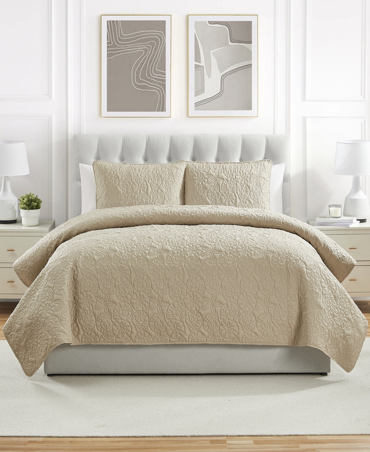 Click here for Vcny Home Seashell 3-Piece Quilt Set  King - Taupe prices