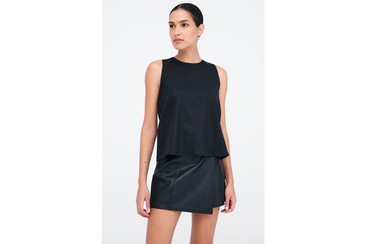 Click here for Marcella Womens McKinley Top - Black prices