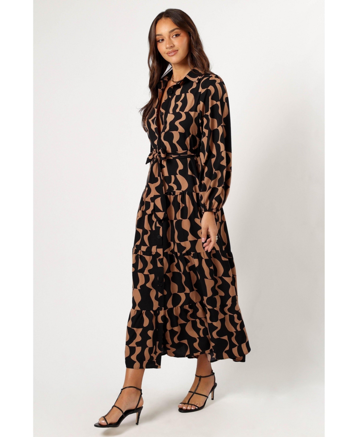 Click here for Petal and Pup Womens Lincoln Long Sleeve Maxi Dres... prices