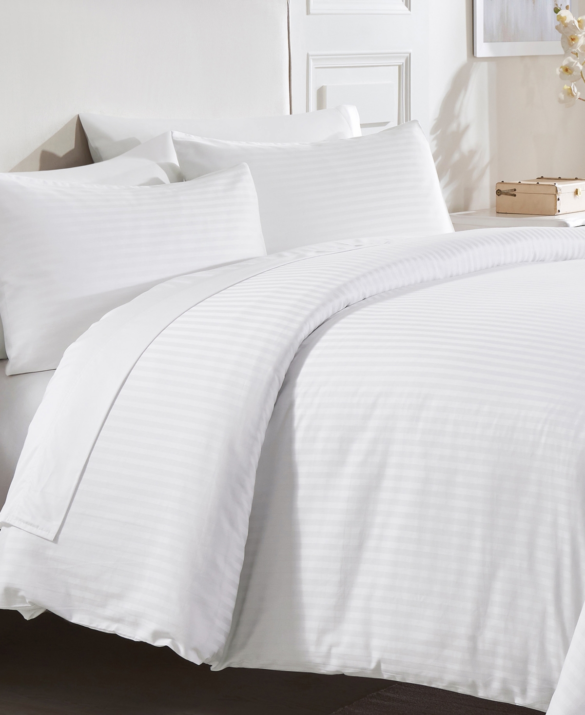 Click here for Luxury 3-Piece King Striped Duvet Cover Set - 400... prices