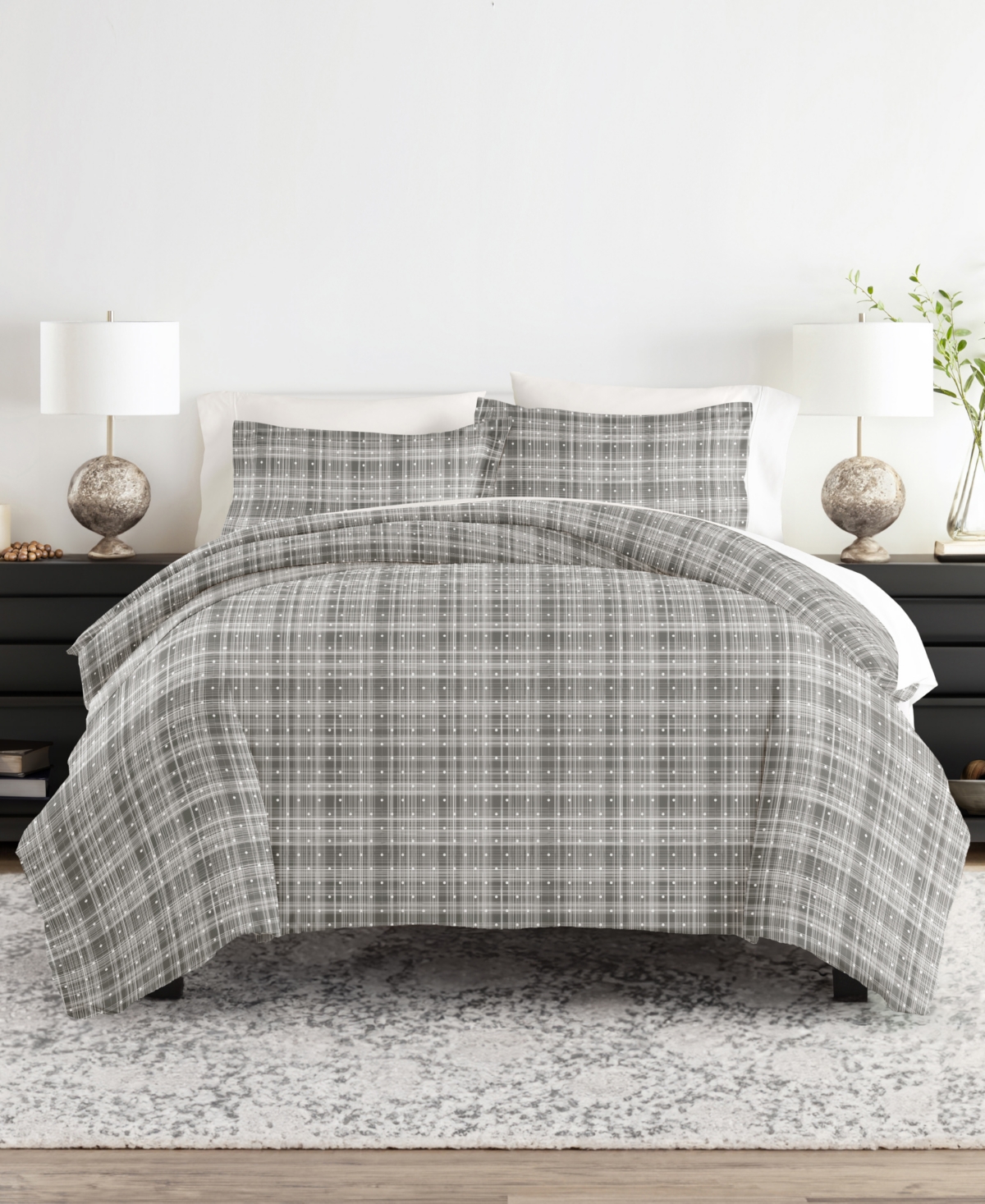 Click here for ienjoy Home Elegant Designs Patterned Duvet Cover... prices