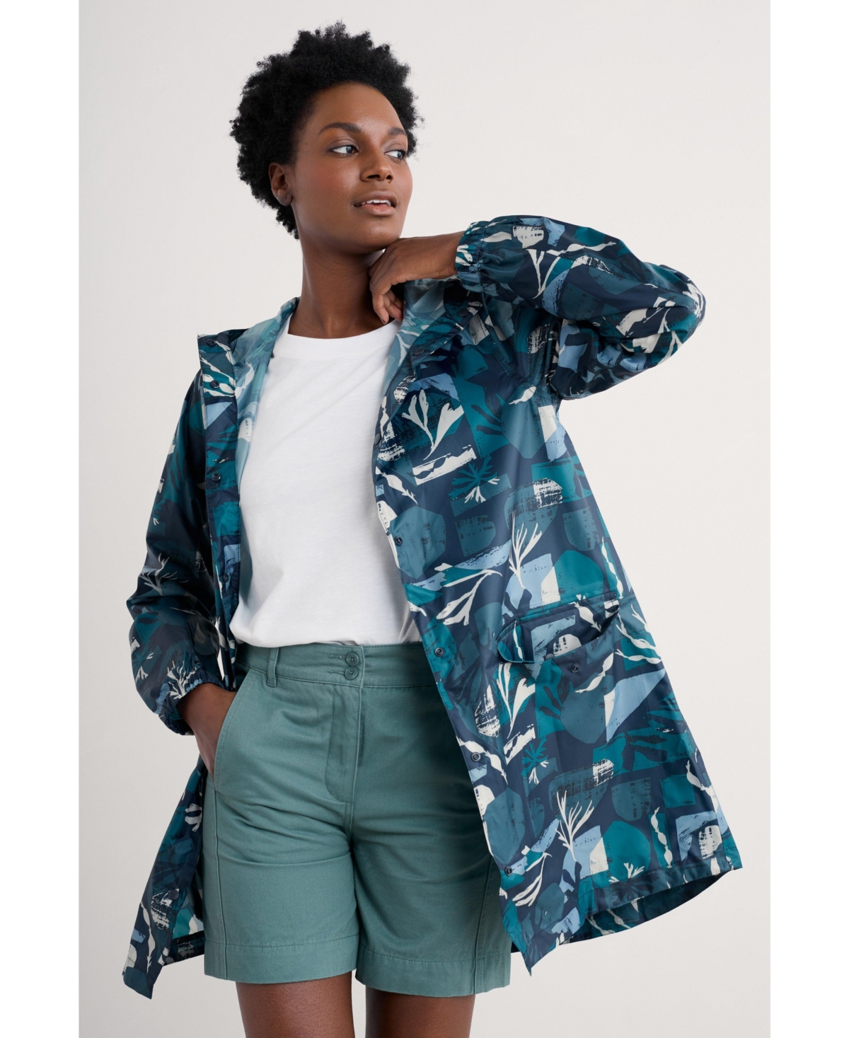 Click here for Seasalt Cornwall Womens Pack It Jacket Iii - Marin... prices