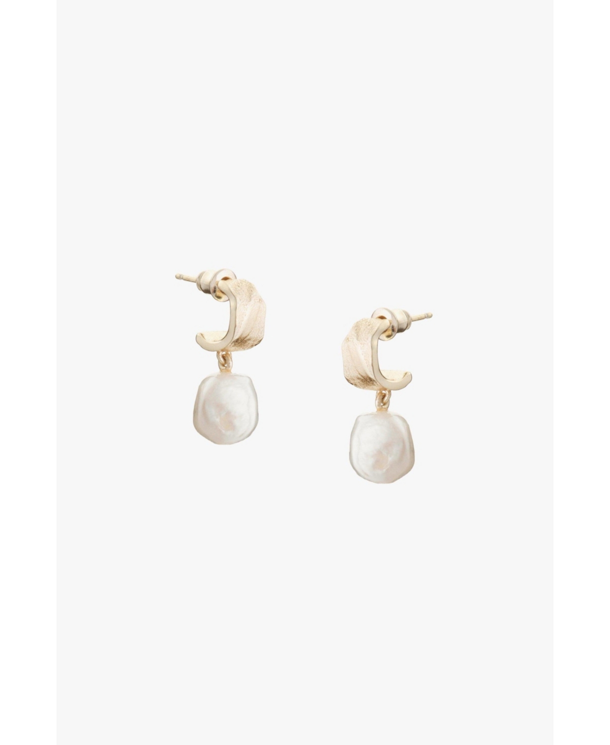 Click here for Freshwater Pearl Earrings - Gold prices
