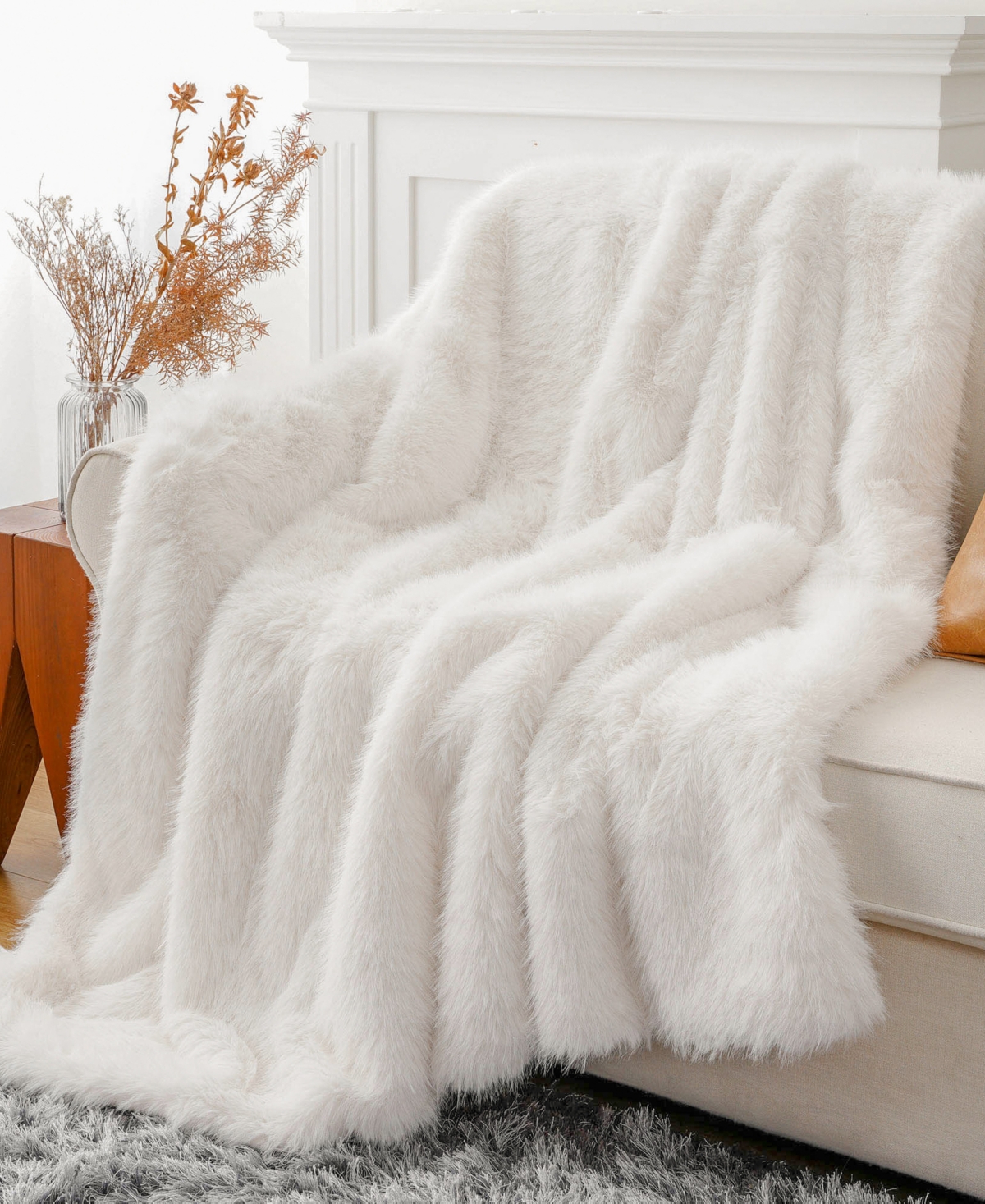 Click here for Battilo Lifestyle Faux Fur Throw  60 x 80 - White prices