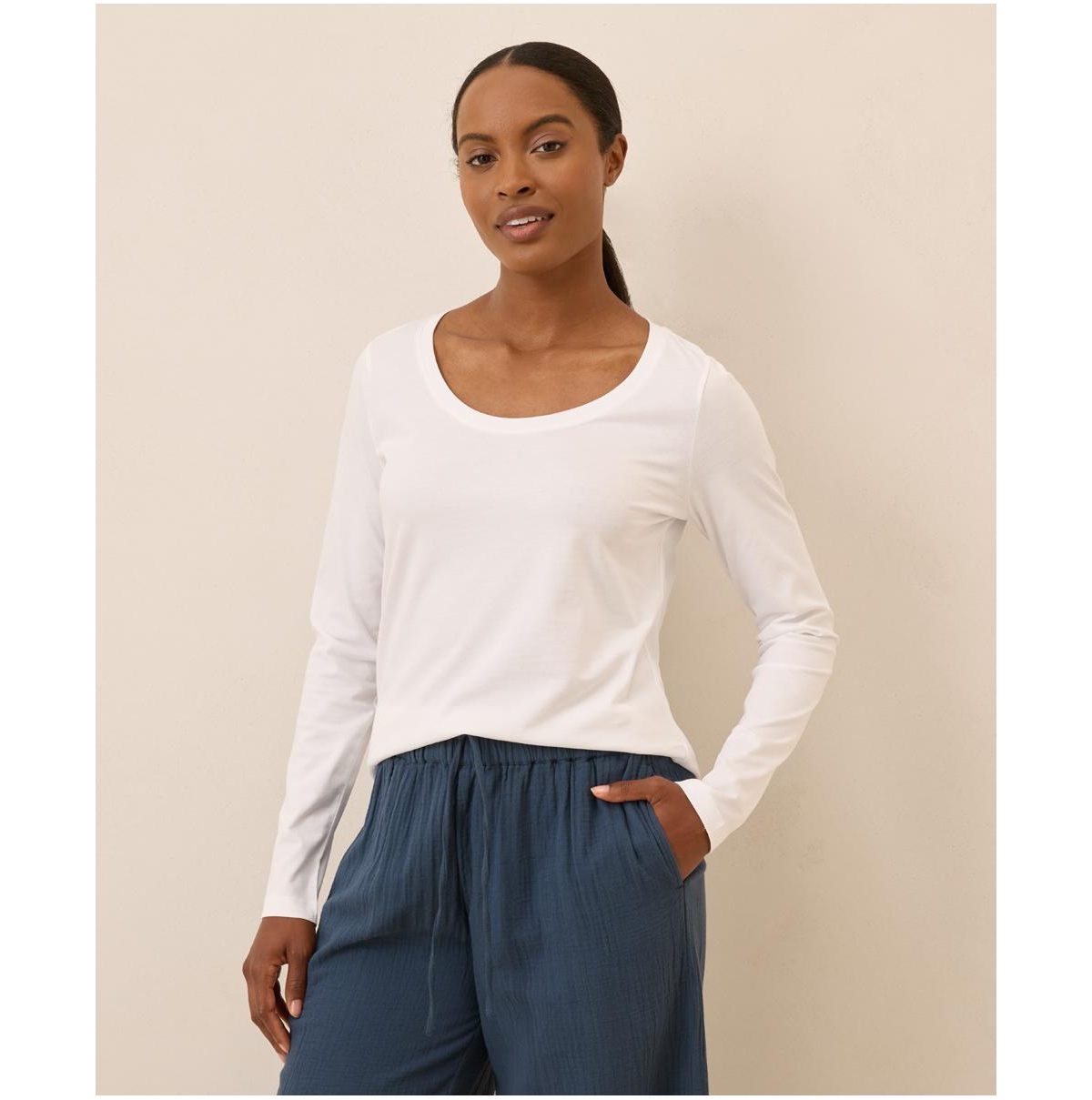 Click here for Pact Womens Organic Cotton Softspun Long Sleeve Sc... prices