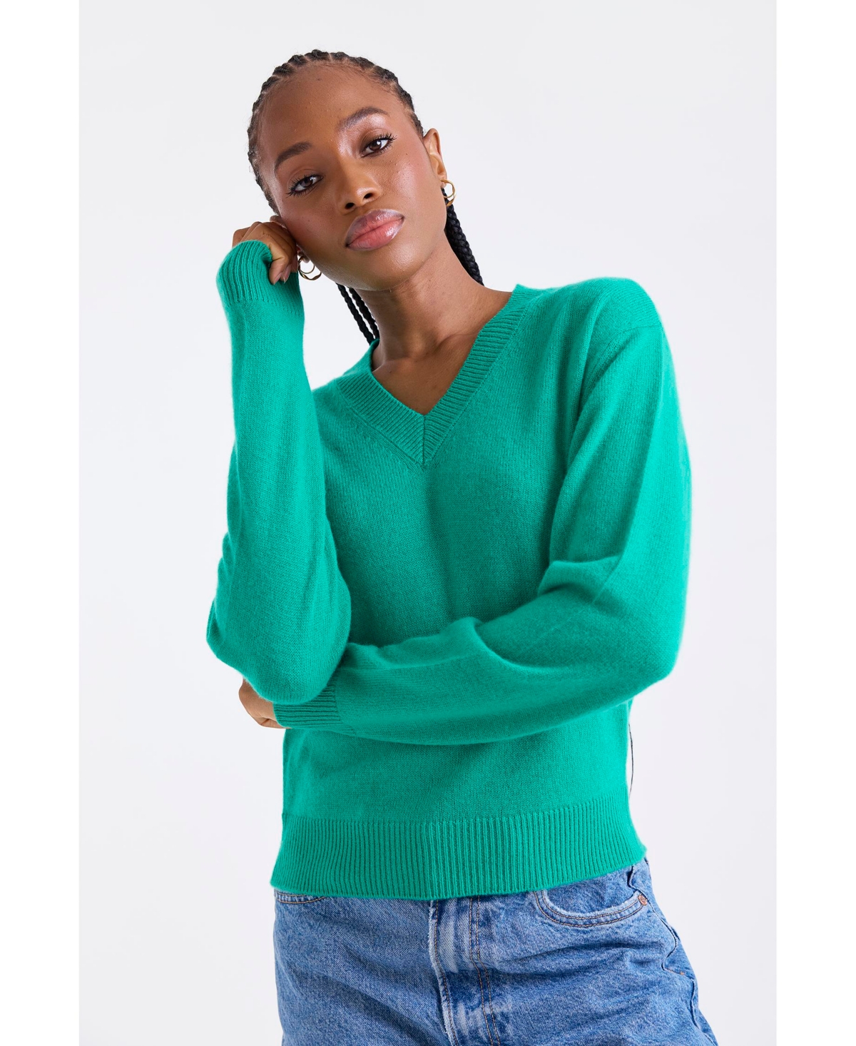 Click here for 1982 Womens Indigo Vee V-Neck Cashmere Sweater - P... prices
