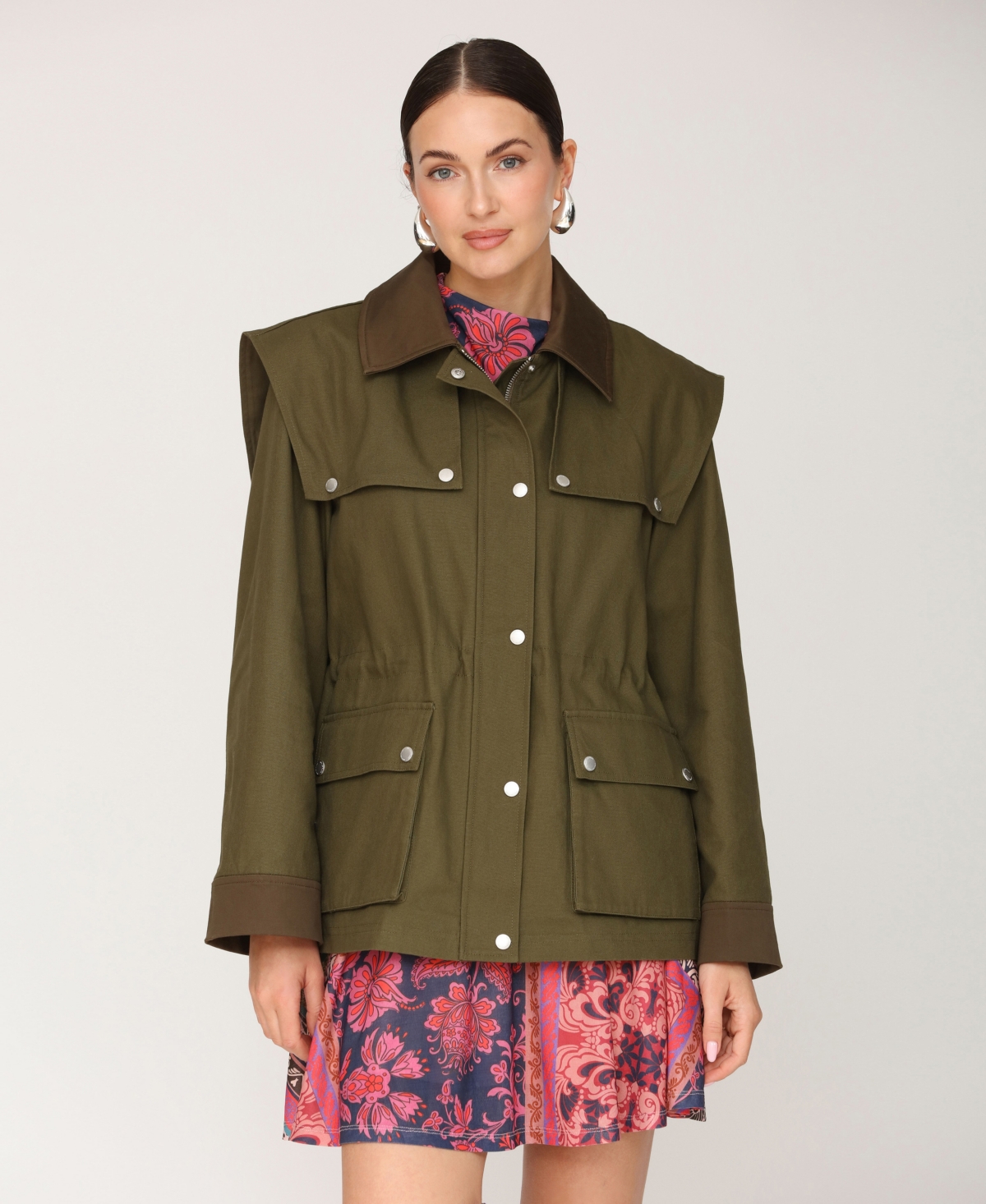 Click here for Avec Les Filles Womens Utility Cape Anorak - Green prices