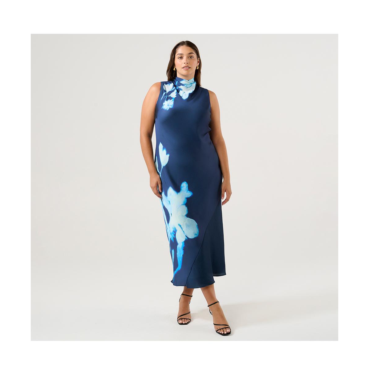 Click here for Mayla High Neck Dres - Blue prices
