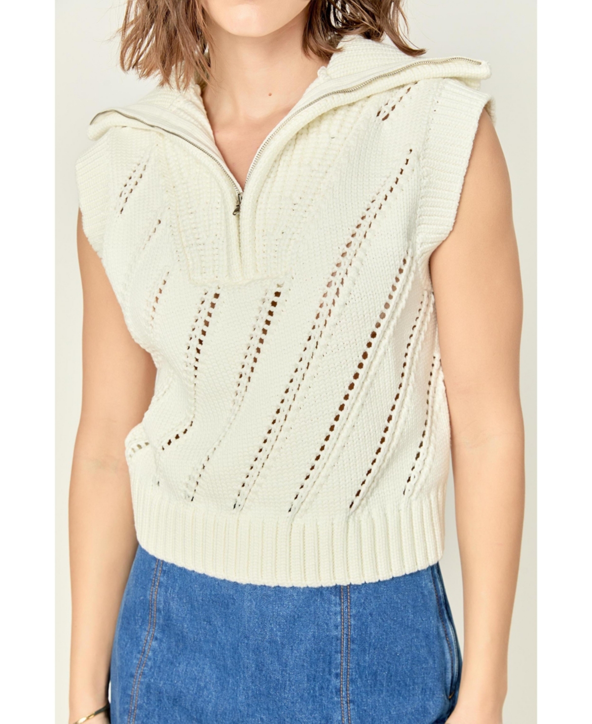Click here for English Factory Womens Sleeveless Collar Zip Up Kn... prices