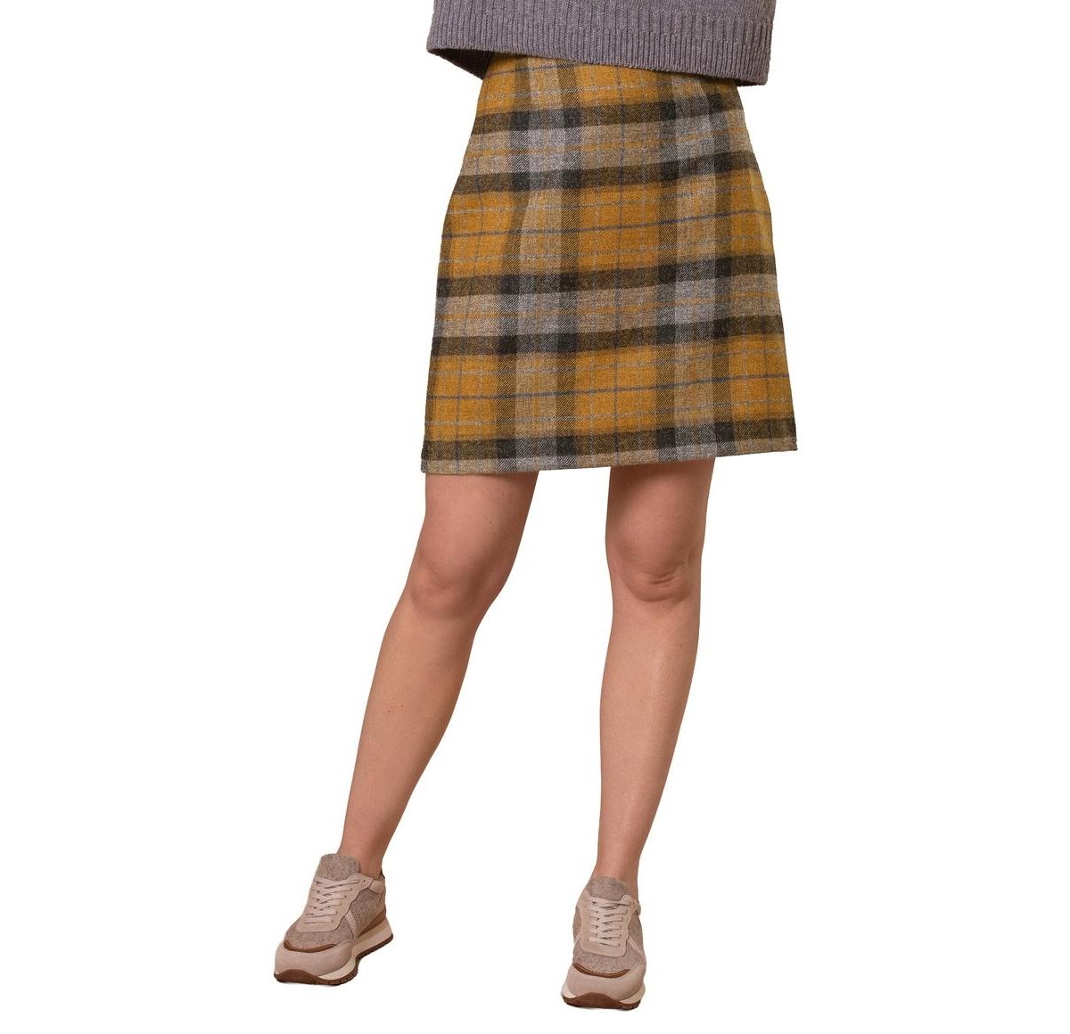 Click here for Celtic & Co. Womens British Celt Wool Skirt - Cair... prices