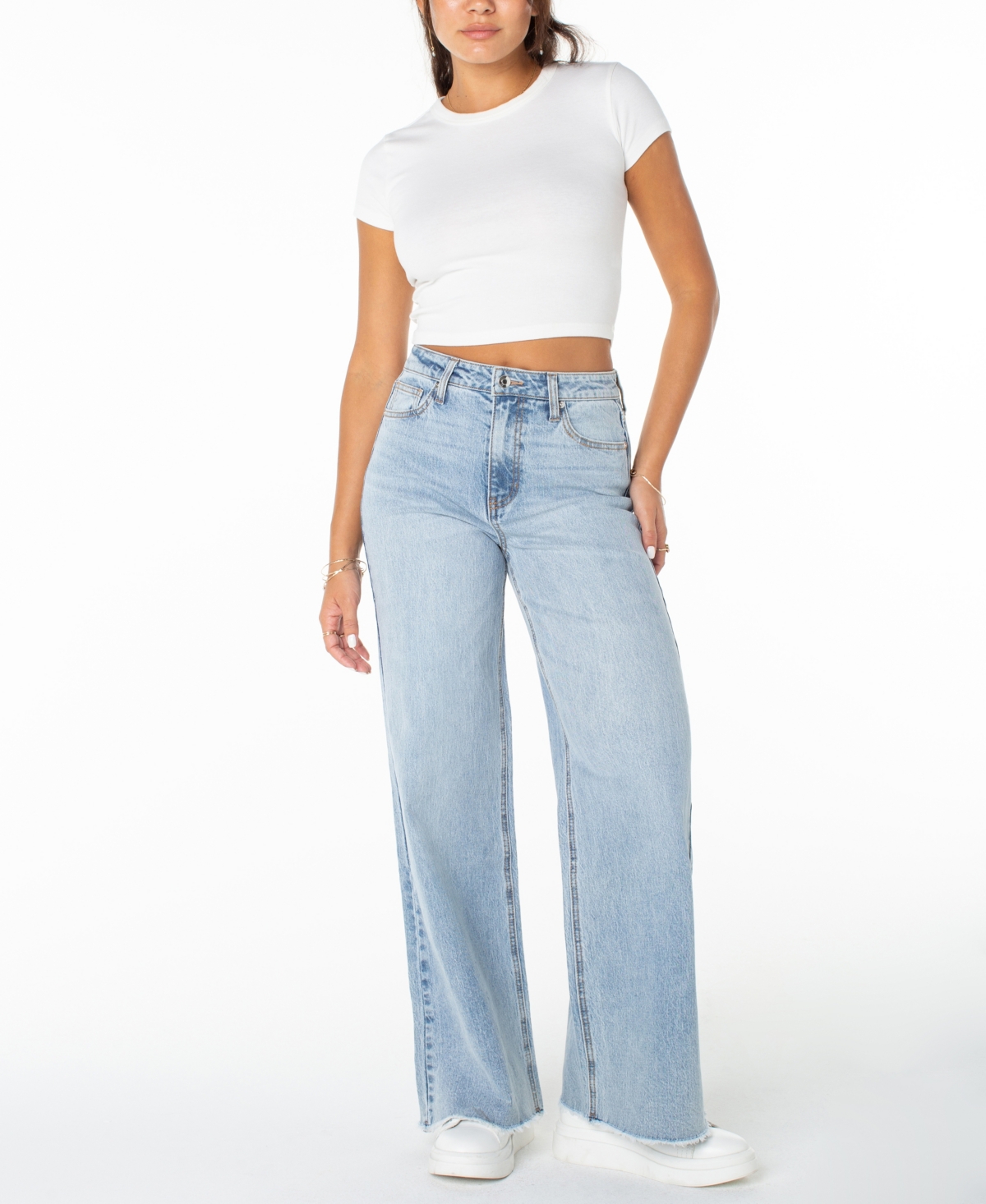 Click here for Celebrity Pink Womens Wide Leg Jeans - Good To Go prices