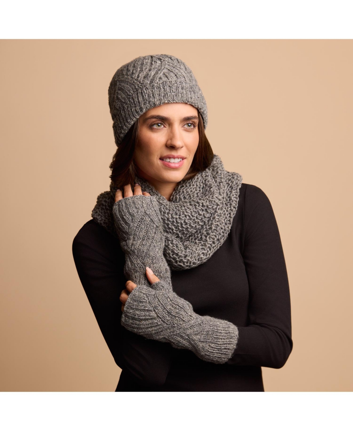 Click here for Feelgoodz Women s Artisan Hand-Knit Vienna Winter... prices