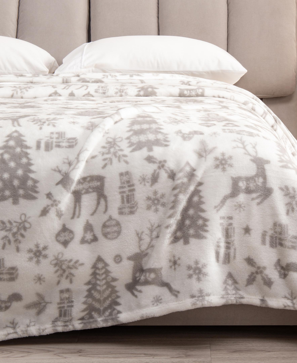 Click here for Linery & Co. Velvet Plush Cozy Christmas Throw Bla... prices