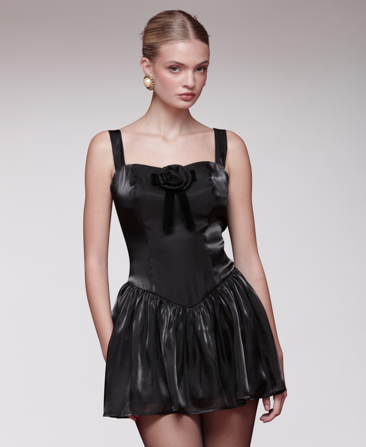 Click here for Avec Les Filles Womens Drop Waist Sleeveless Mini... prices