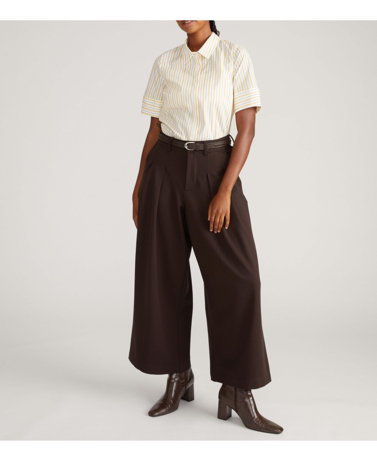 Click here for Universal Standard Womens Stretch Poplin Short Sle... prices