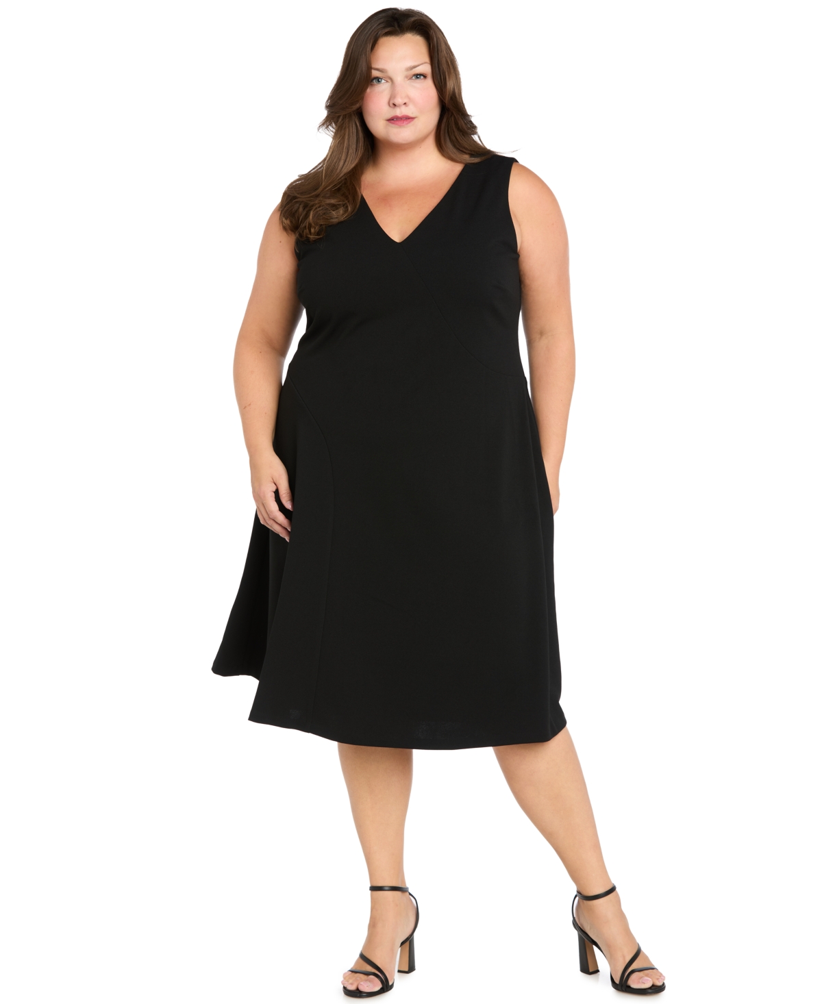 Click here for R & M Richards Plus Size Sleeveless V-Neck Midi Dr... prices