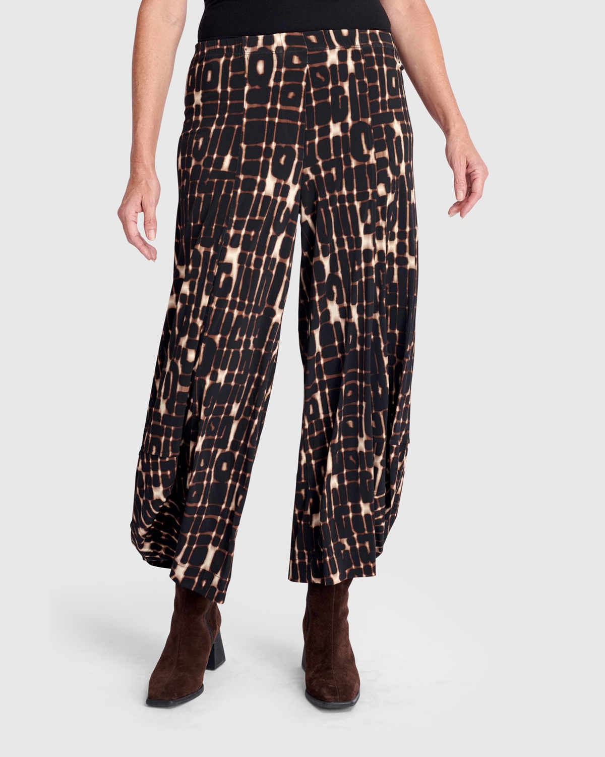 Click here for Alembika Womens Hexa Punto Pants - Matrix prices