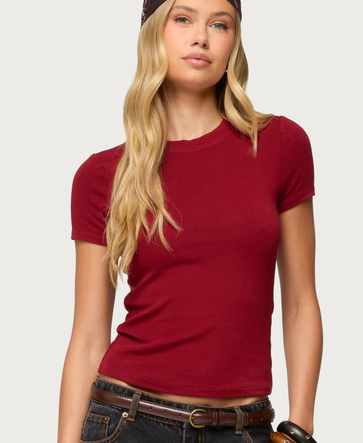 Click here for Edikted Womens Daphney Ribbed T Shirt - Burgundy prices