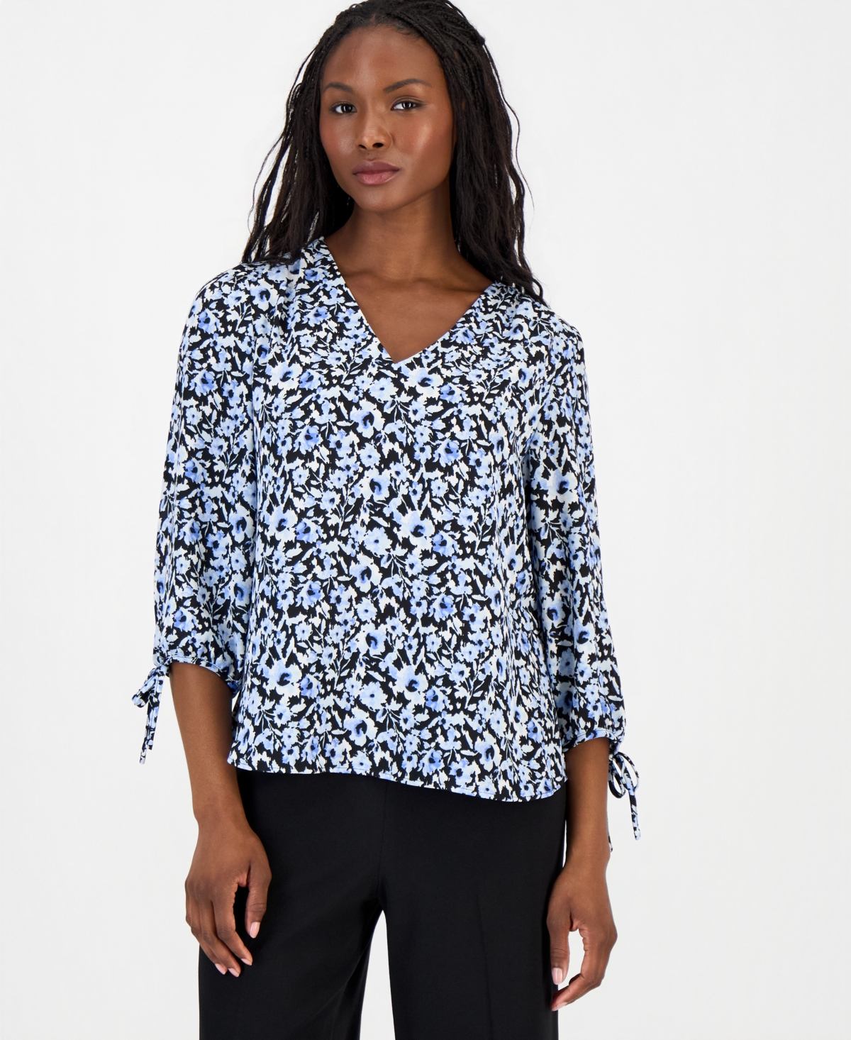 Click here for Anne Klein Essentials Petite Printed 3/4-Sleeve V-... prices