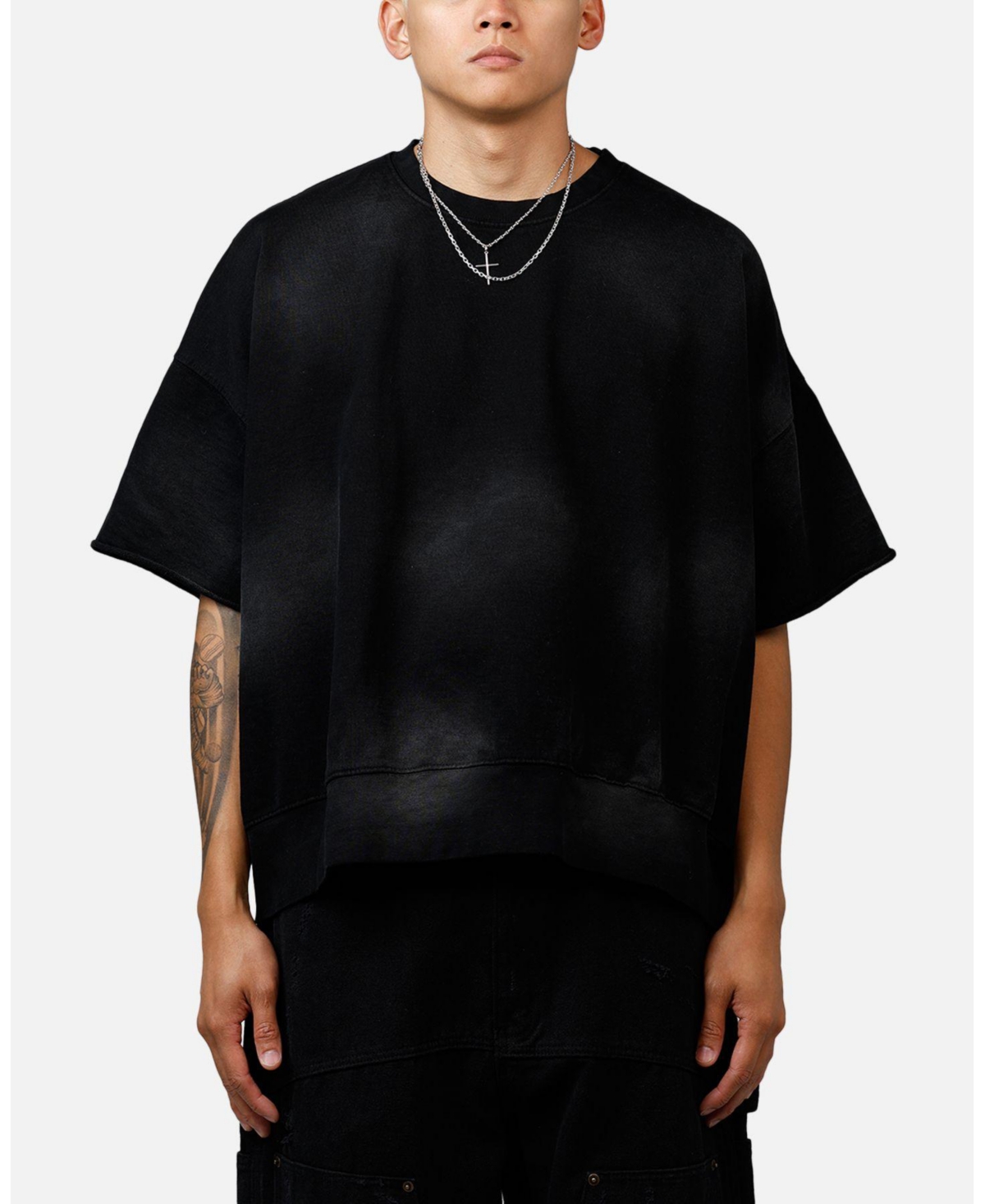 Click here for mnml Mens Oversized Crewneck T-Shirt prices