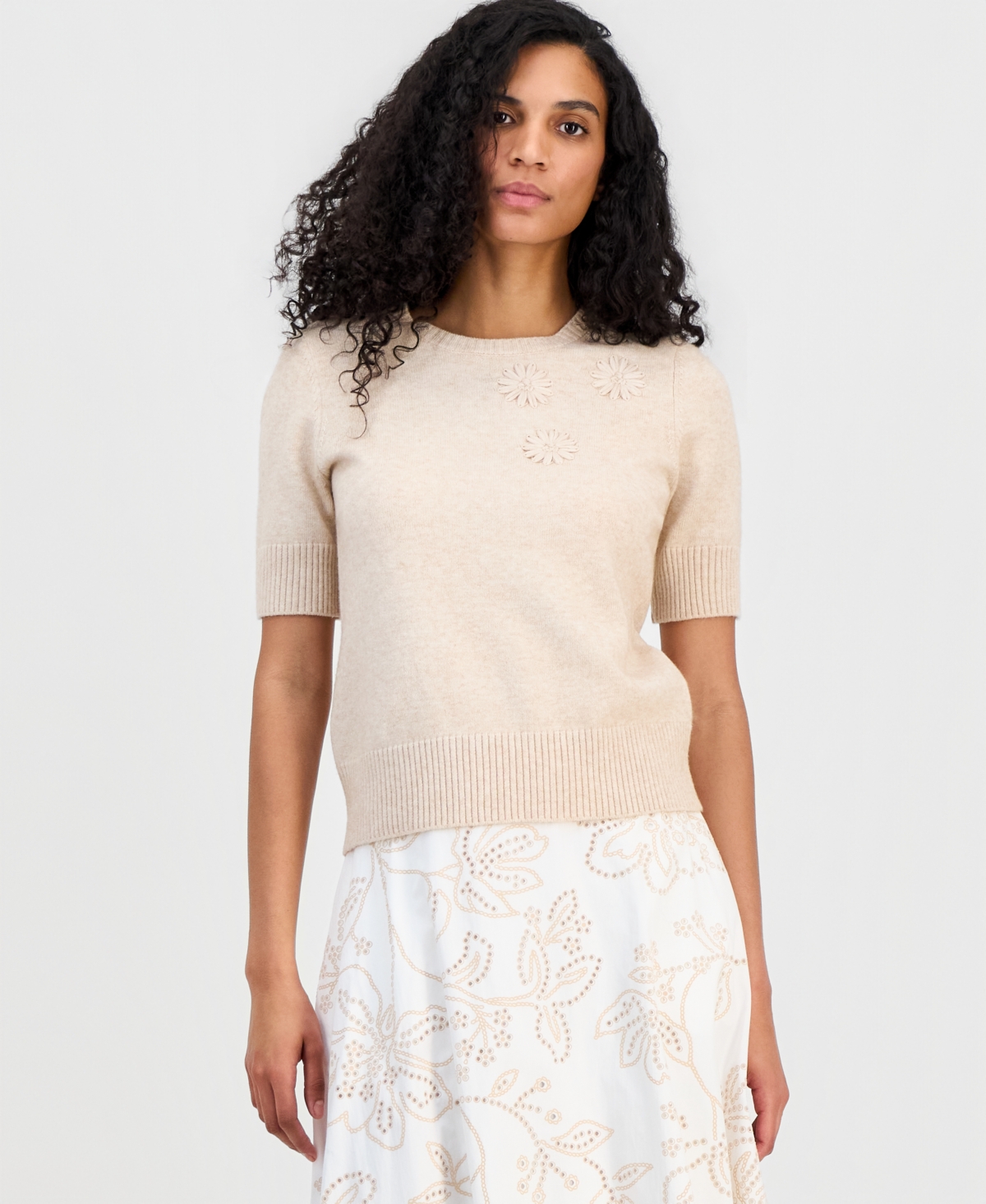 Click here for T Tahari Womens Floral-Applique Short-Sleeve Sweat... prices