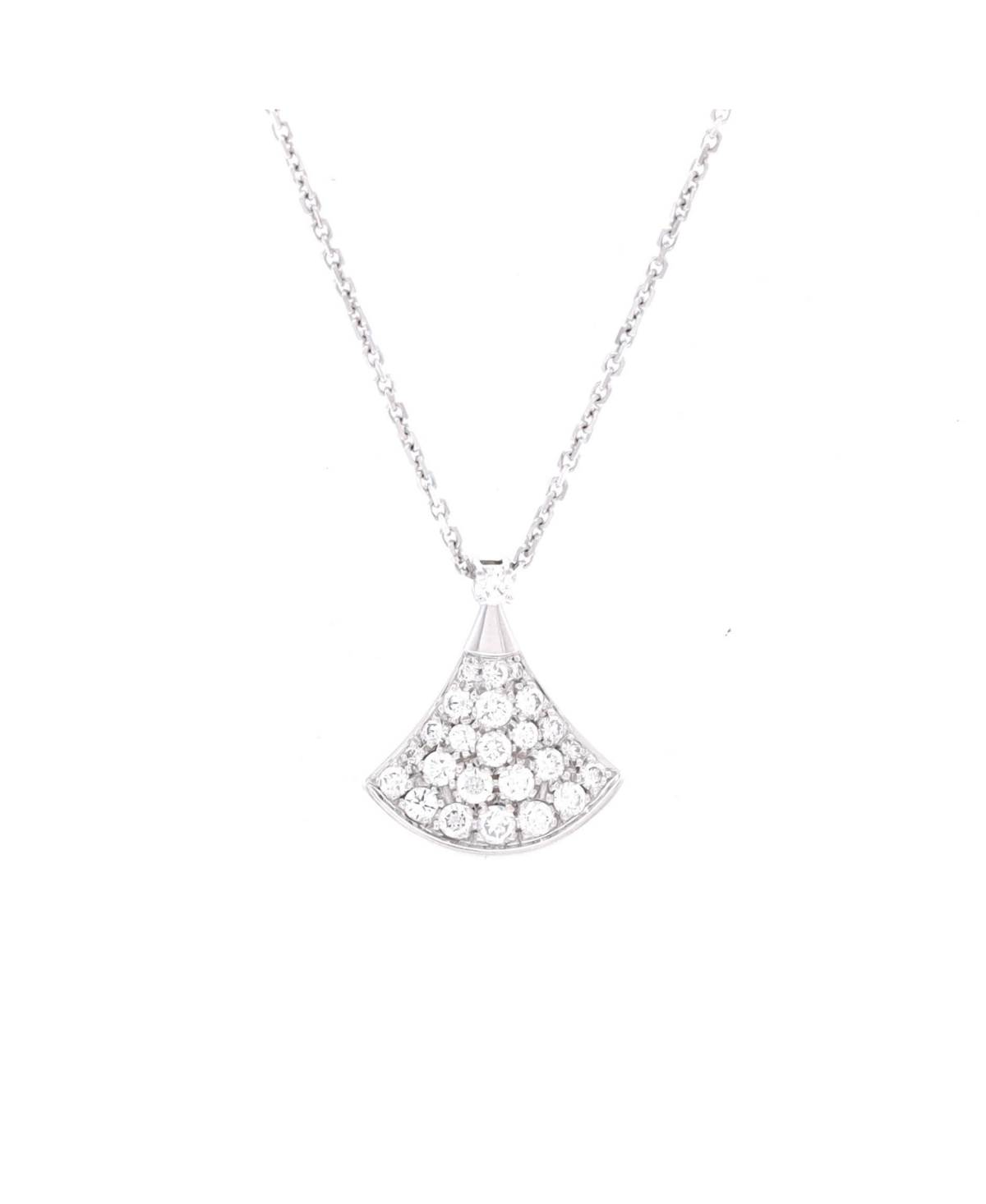 Click here for Pre-Owned Bvlgari Divas Dream Pendant Necklace - 1... prices