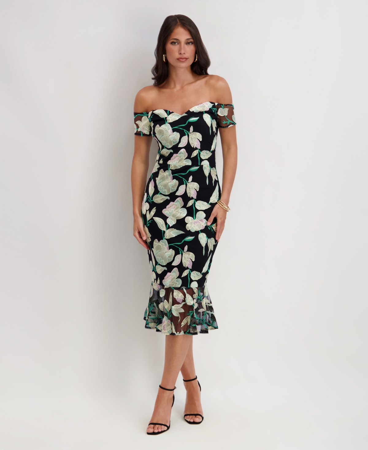 Click here for Siena Womens Embroidered Lace Detail Sweetheart Mi... prices