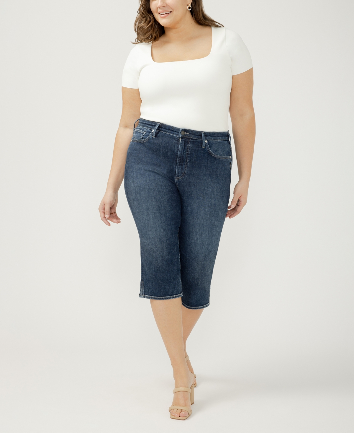 Click here for Silver Jeans Co. Plus Size Isbister High-Rise Capr... prices