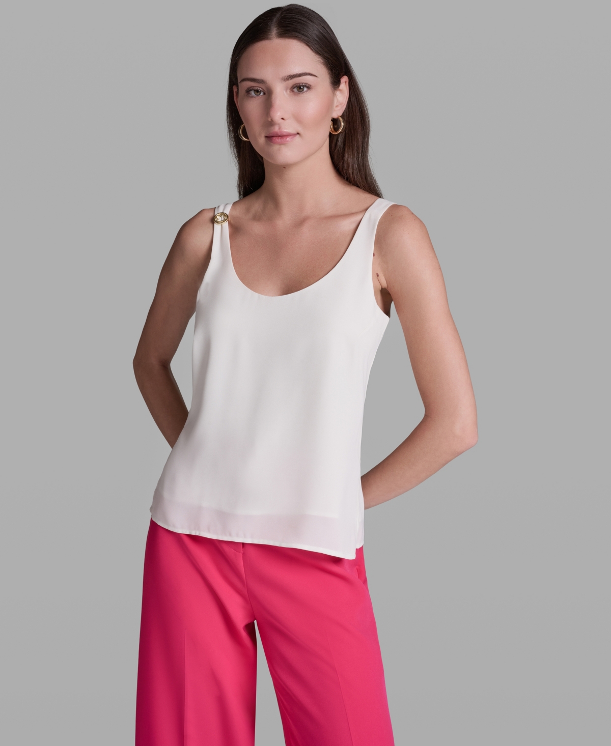 Click here for Bcbg Womens Solid Sleeveless Scoop Neck Woven Top... prices