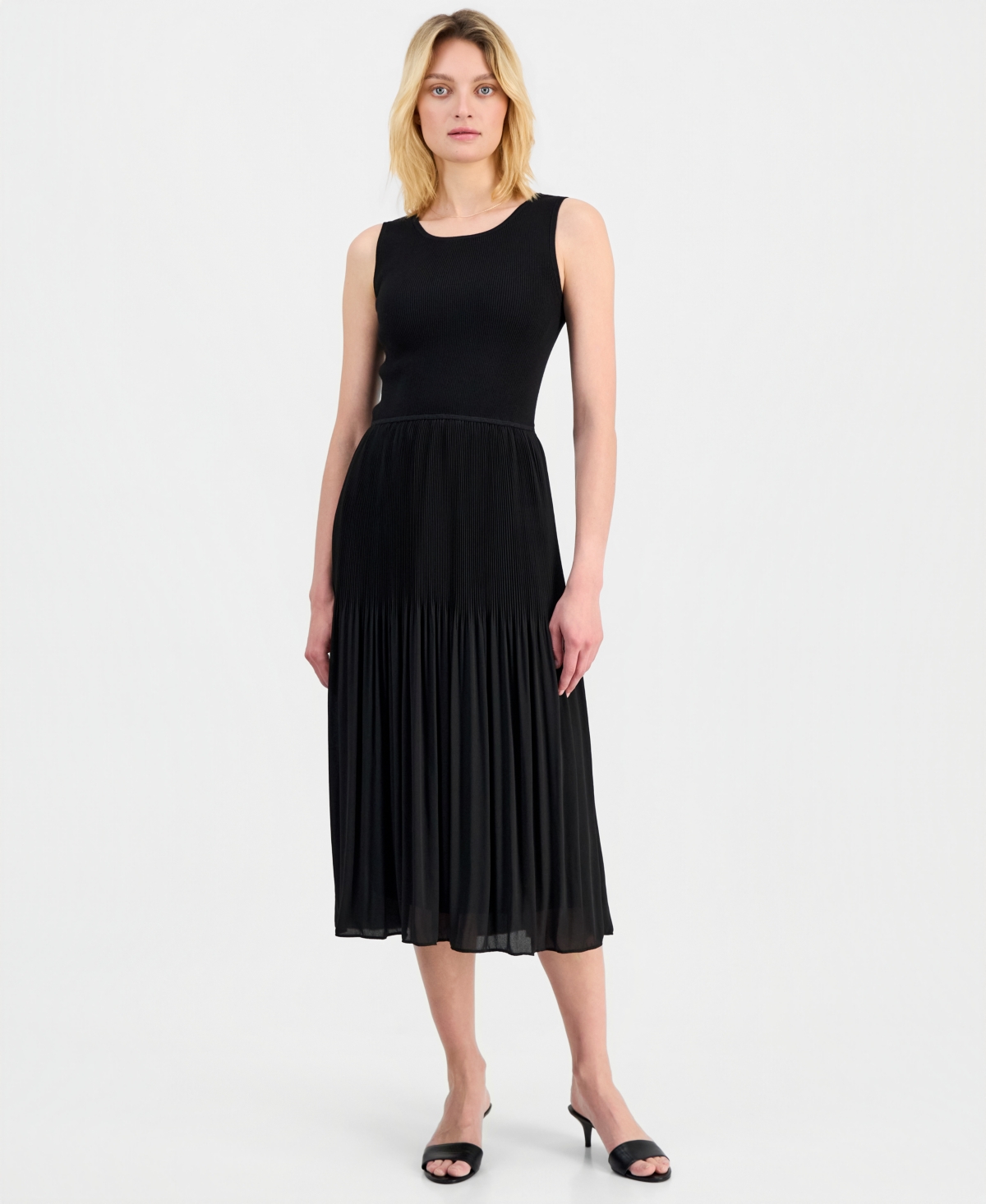 Click here for T Tahari Womens Sleeveless Scoop-Neck Mixed Media... prices