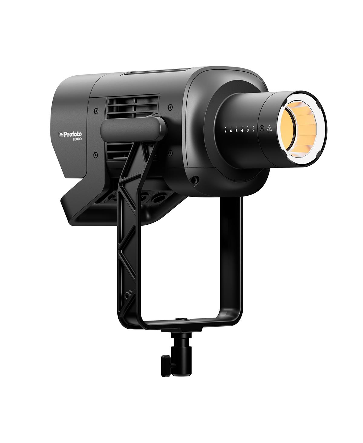 Click here for Profoto L600D 600W Daylight Led Video Light - Blac... prices