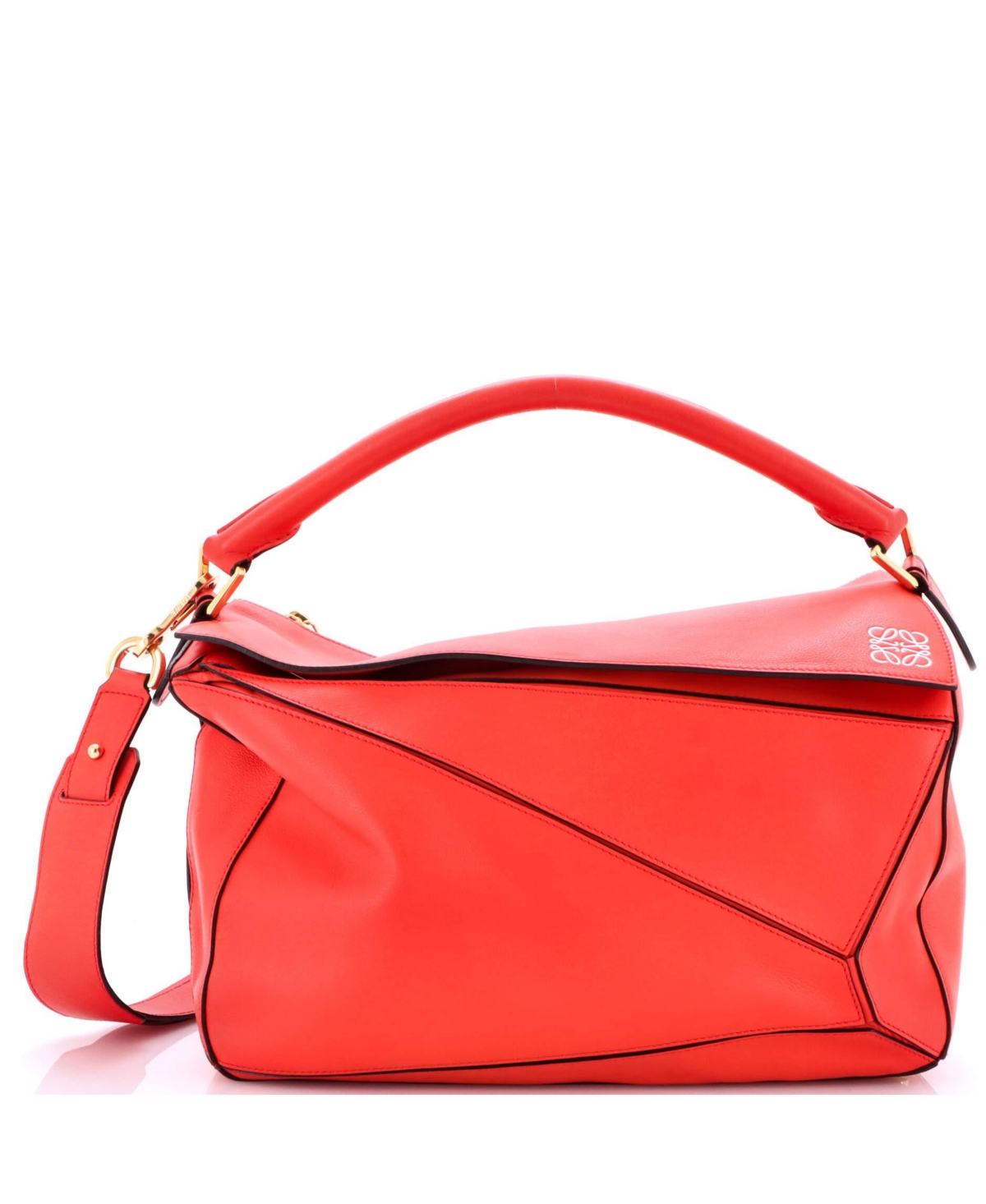Click here for Pre-Owned Loewe Large Puzzle Bag Leather - Red prices