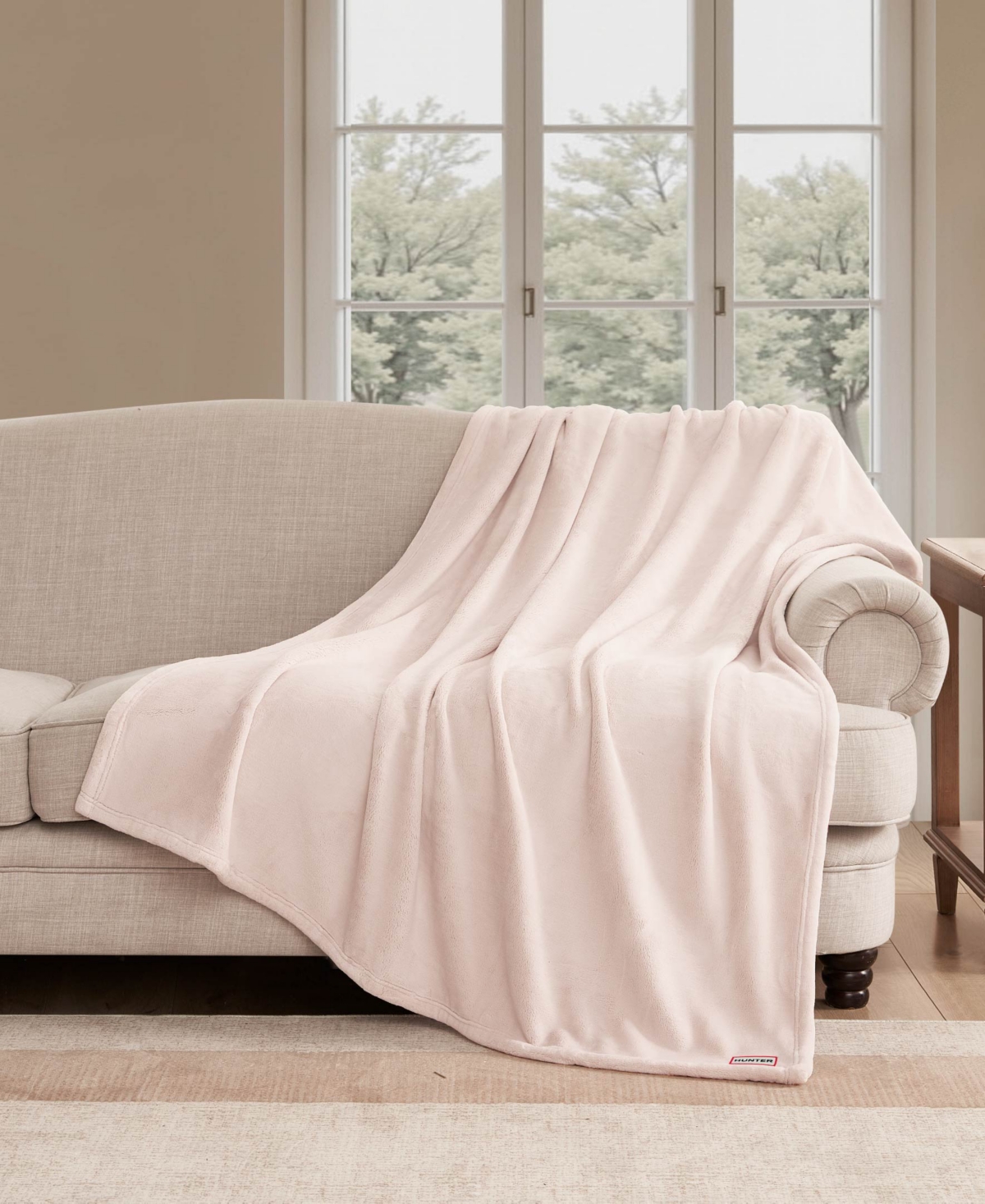 Click here for Hunter Coco Flannel Ultra Plush Throws  50 x 70 -... prices