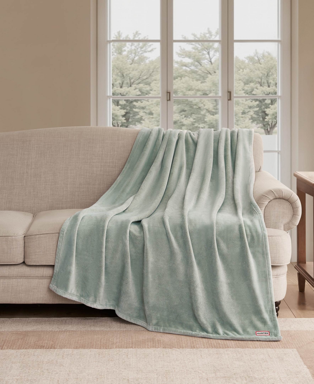 Click here for Hunter Coco Flannel Ultra Plush Throws  50 x 70 -... prices
