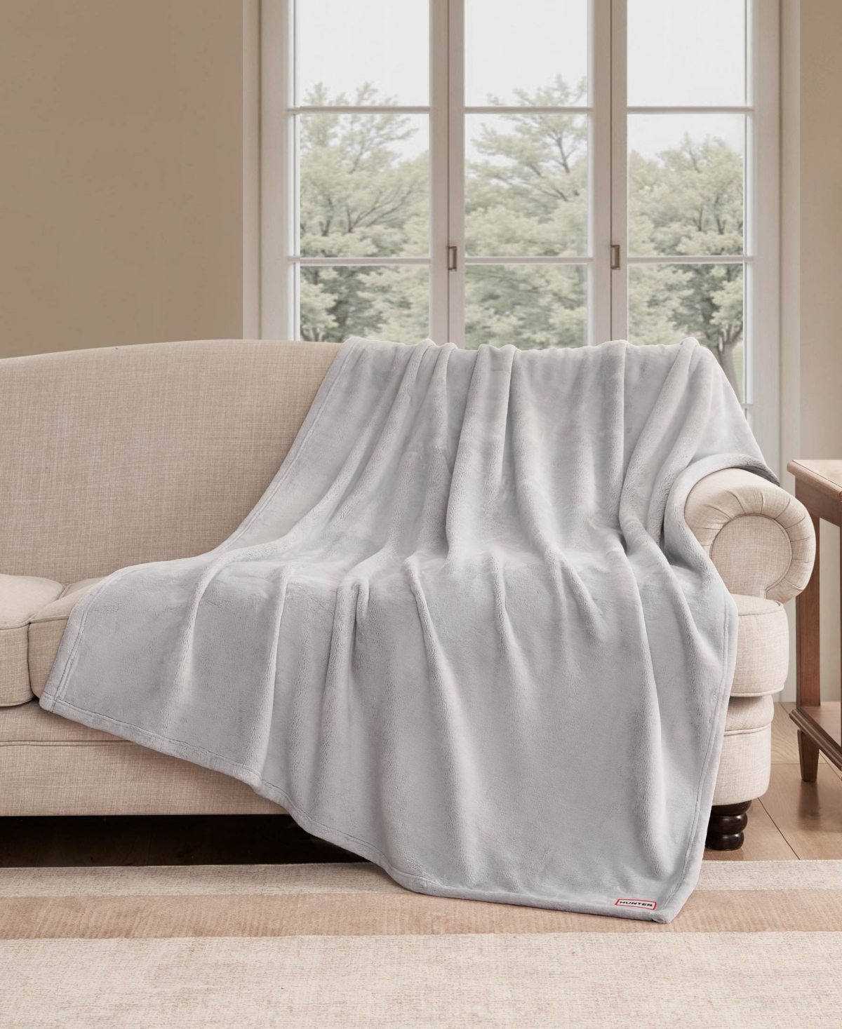 Click here for Hunter Coco Flannel Ultra Plush Throws  50 x 70 -... prices